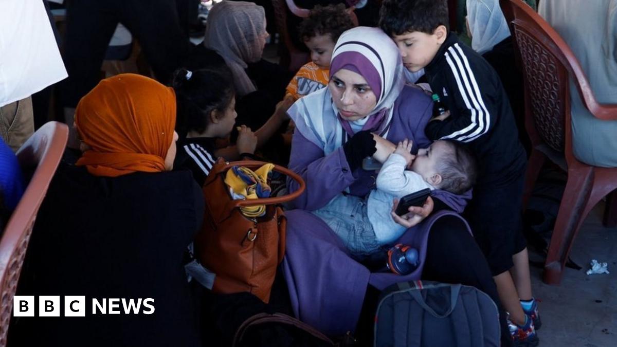 Welsh doctor trapped in Gaza tells of 'terror' for family - BBC News