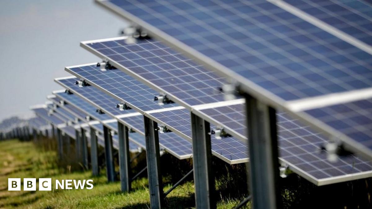 Thorne and Crowle solar farm could power 'thousands of homes' - firm ...