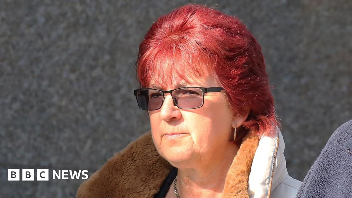 Berkhamsted Light Corporation manager jailed for £2m fraud - BBC News