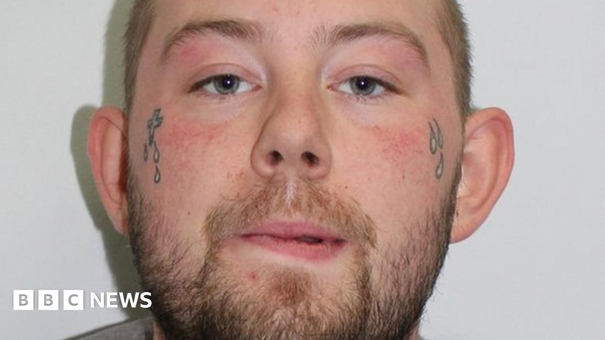 East London acid attack: Image of suspect released - BBC News