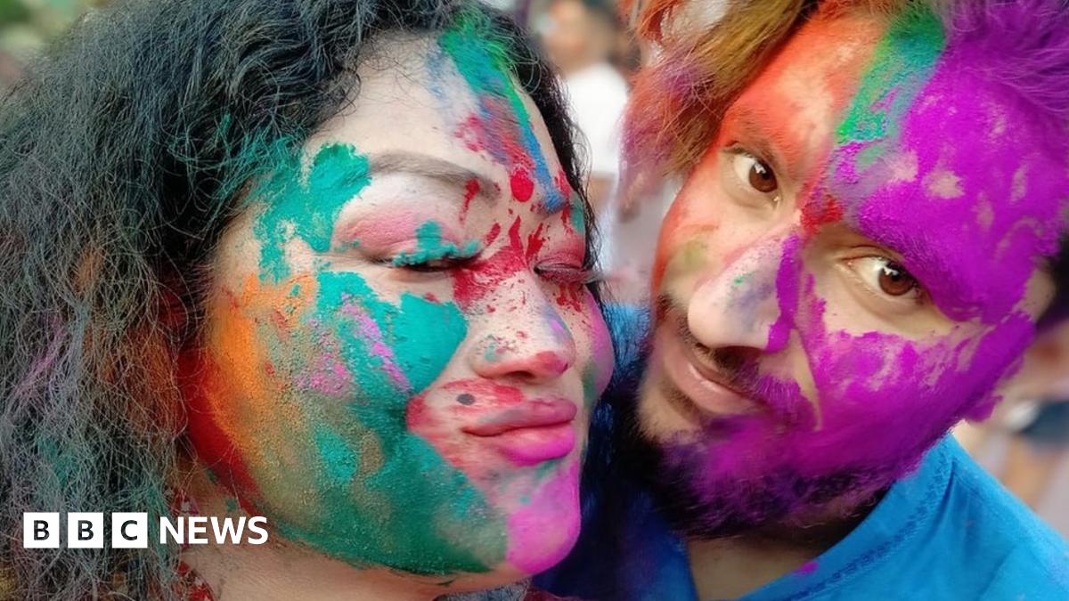 Nepal gay marriage 'victory' hits legal roadblock - BBC News