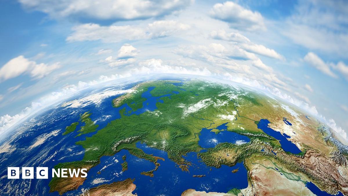 Climate change: What is a climate emergency? - BBC News