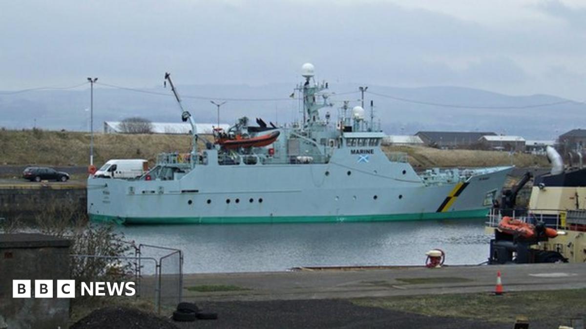 Patrols deployed over marine protection area 'incursion' claims - BBC News