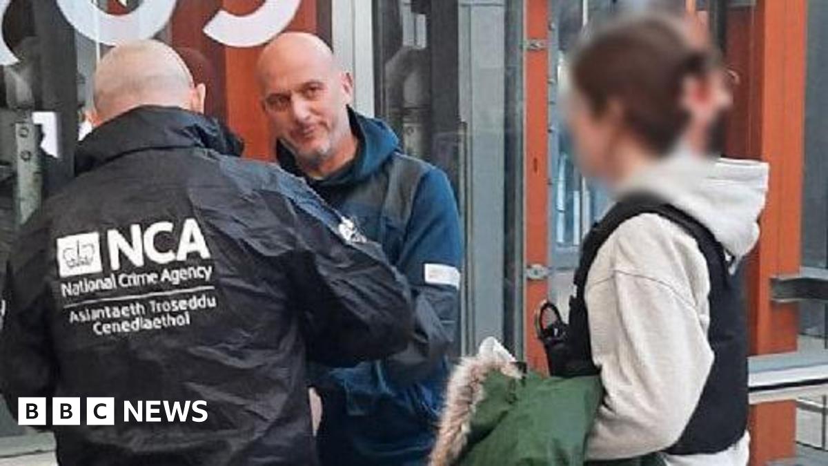 Small boats gang suspect arrested on return to UK - BBC News