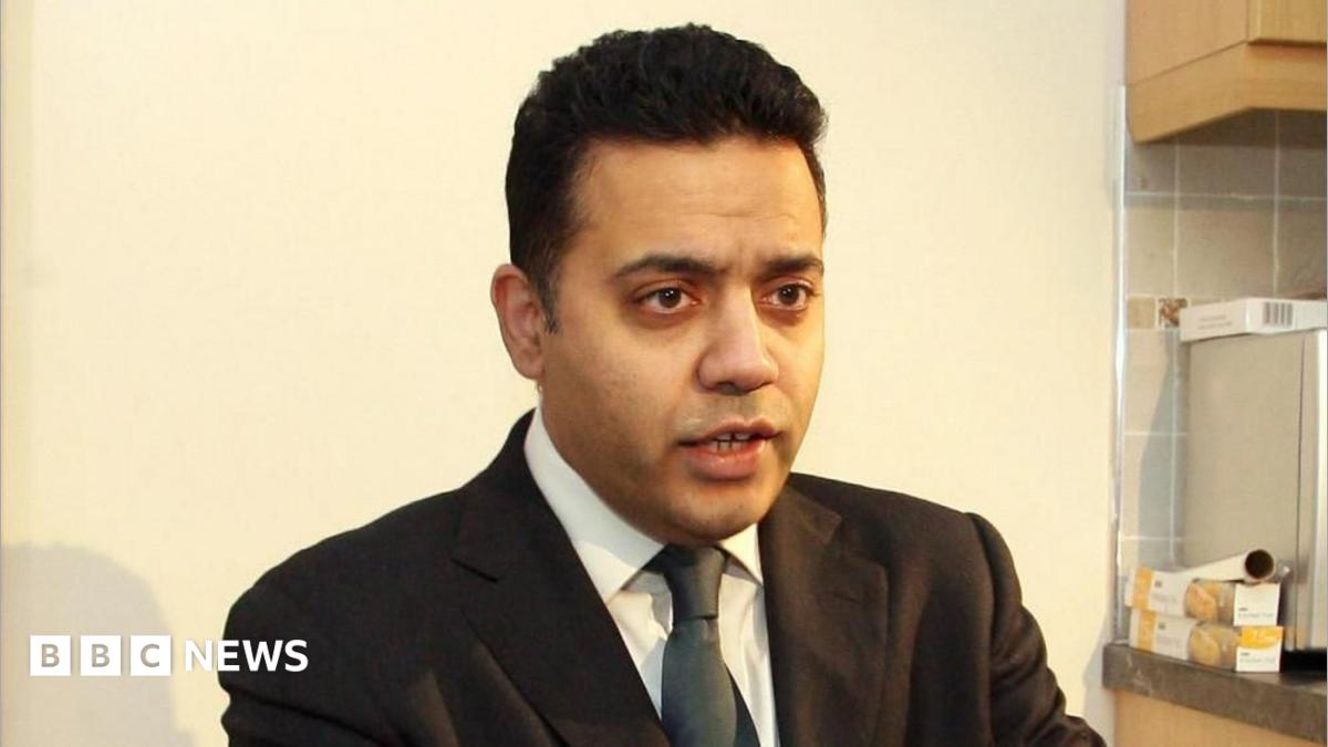 Teens 'ran amok' at ex-MP Shahid Malik's Covid test firm - court - BBC News