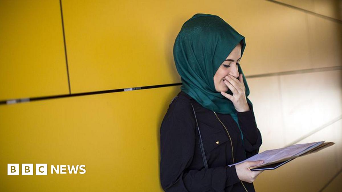 GCSE grades 2025: The 9-1 boundaries explained - BBC News