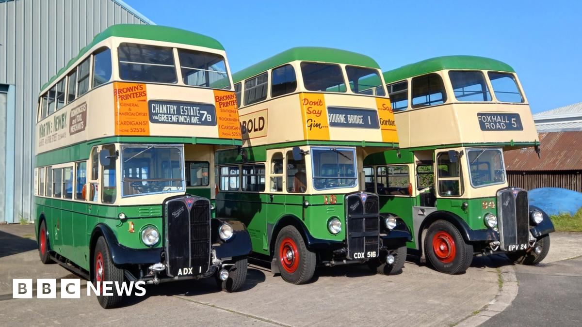 Classic Ipswich buses will take passengers on roads one more time - BBC ...