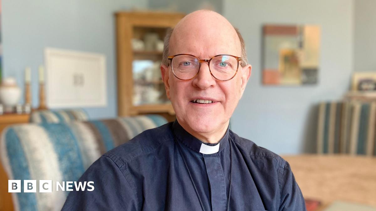 Church of England bishop sad to retire after decade in Suffolk - BBC News