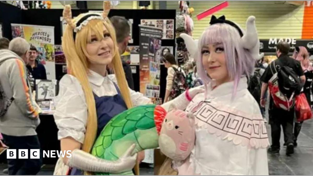 Telford Midlands Comic Con event expected to attract thousands - BBC News
