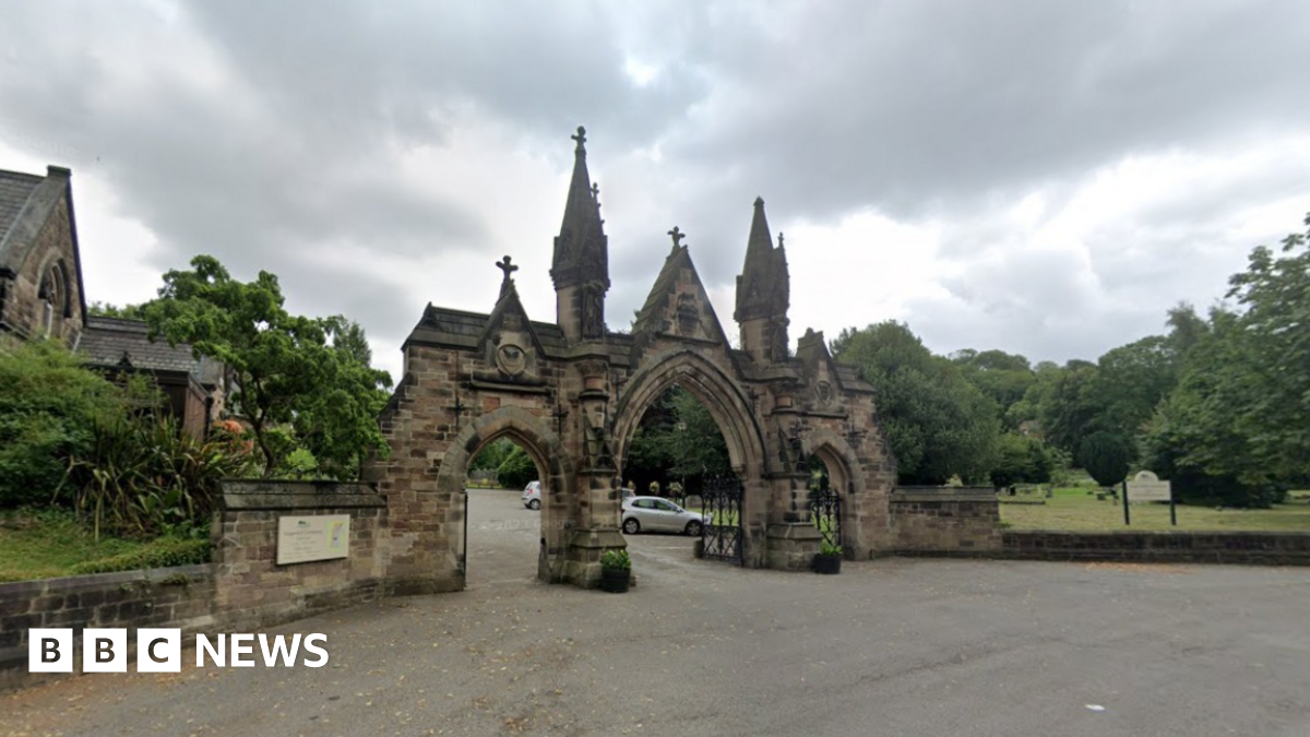 Bid to expand Burton cemetery into former allotment site - BBC News
