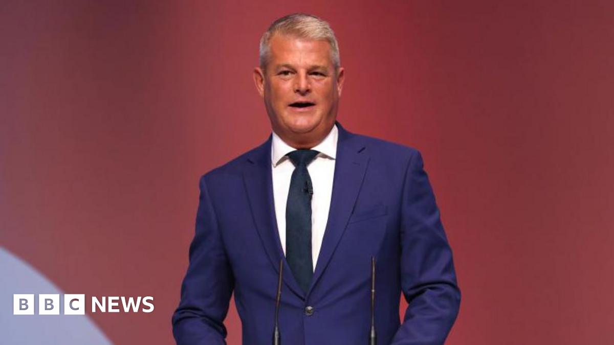 Daventry MP committed to constituency despite new shadow role - BBC News