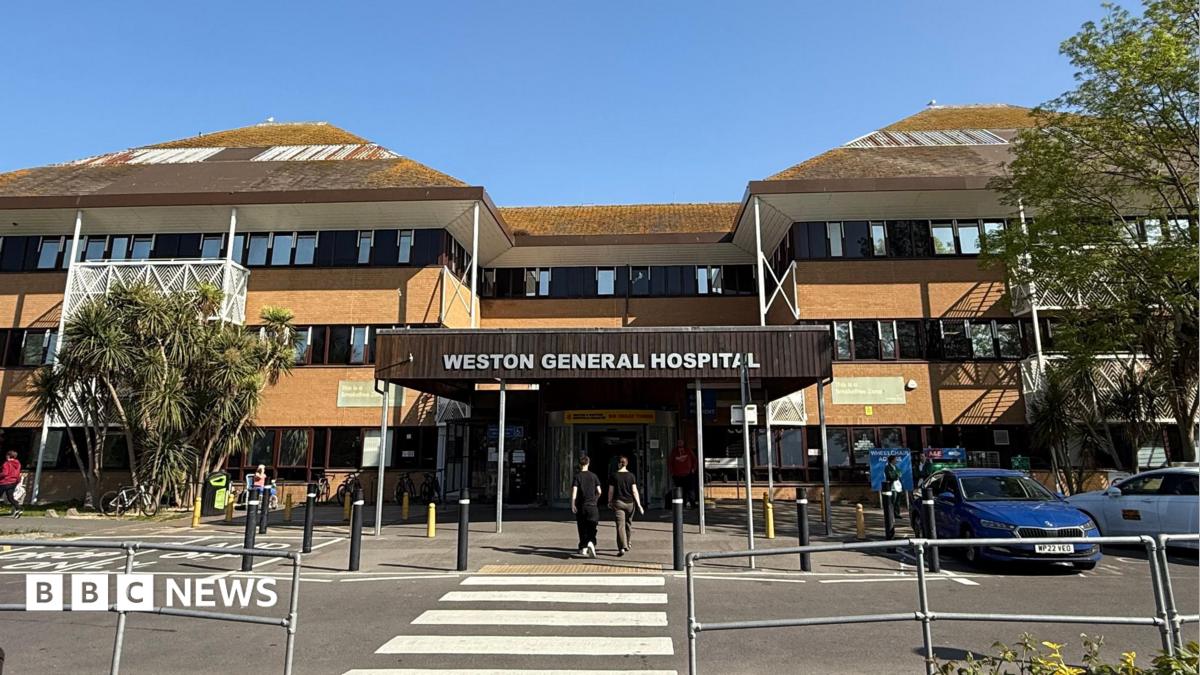 Weston General Hospital's emergency same-day unit doubles beds - BBC News