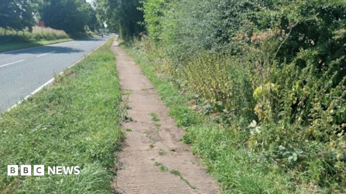 Work starts on £460k footpath and cycleway scheme near Beverley - BBC News