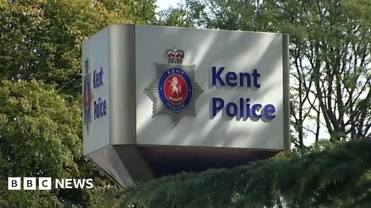 Kent Police told to expand stop-and-search scrutiny panel - BBC News