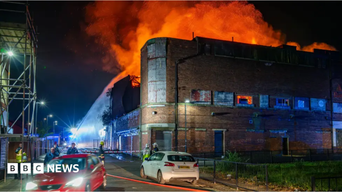 People evacuated after Hartlepool cinema fire allowed home - BBC News