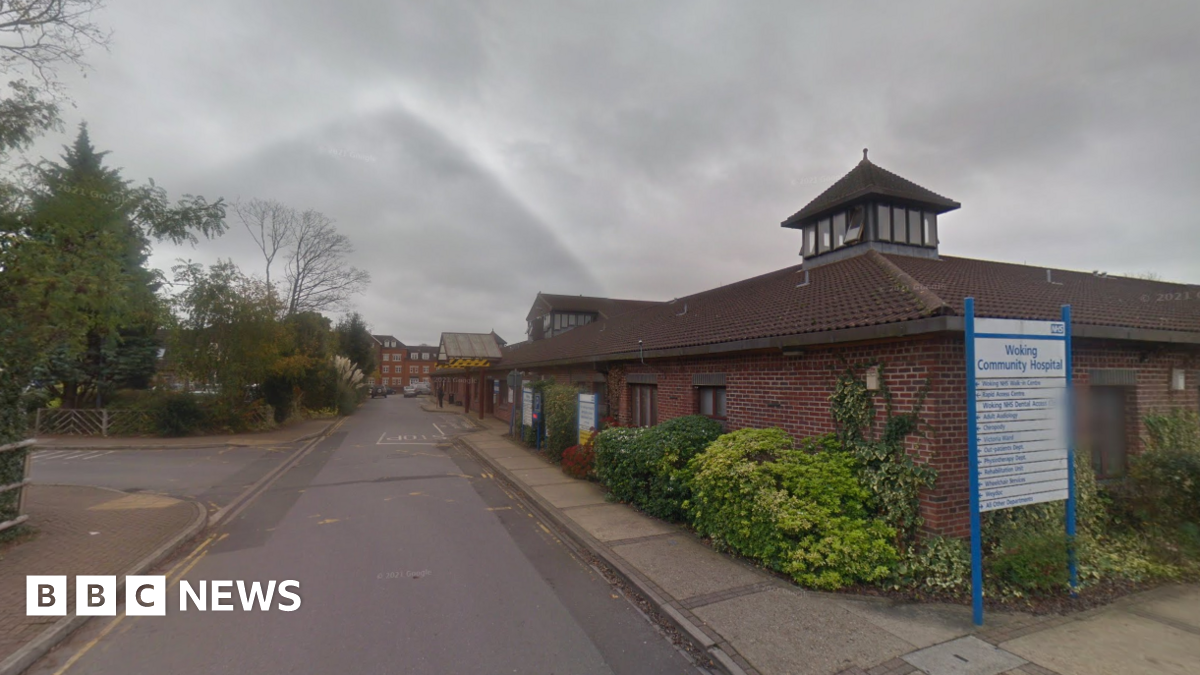 M25: Abnormal load delays warning issued by police - BBC News