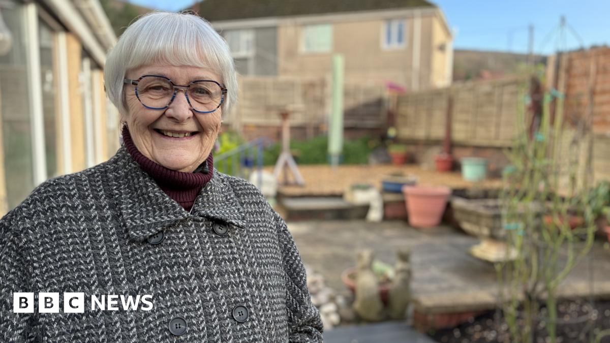 Ex‑Steelworkers Recall Toxic Past as Tata Steel Introduces Low‑Carbon ...