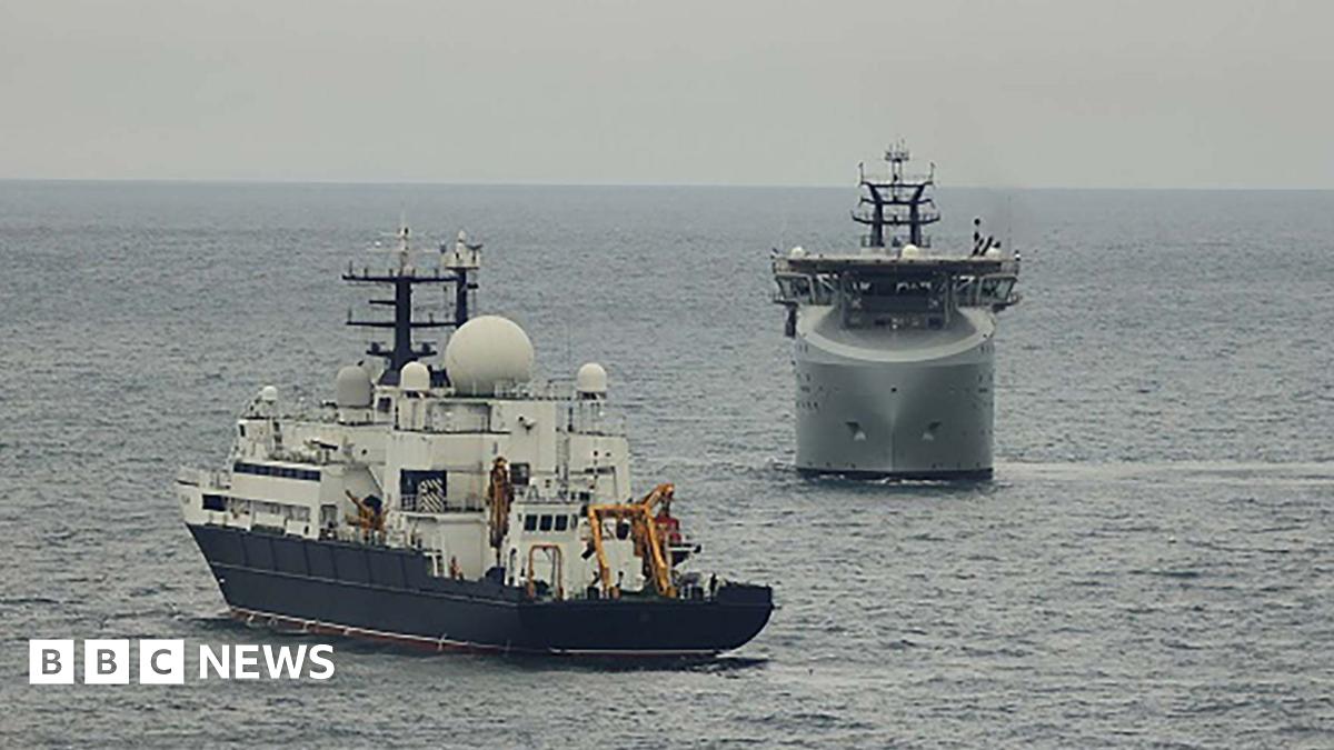 Yantar: How serious is the Russian spy ship move? - BBC News