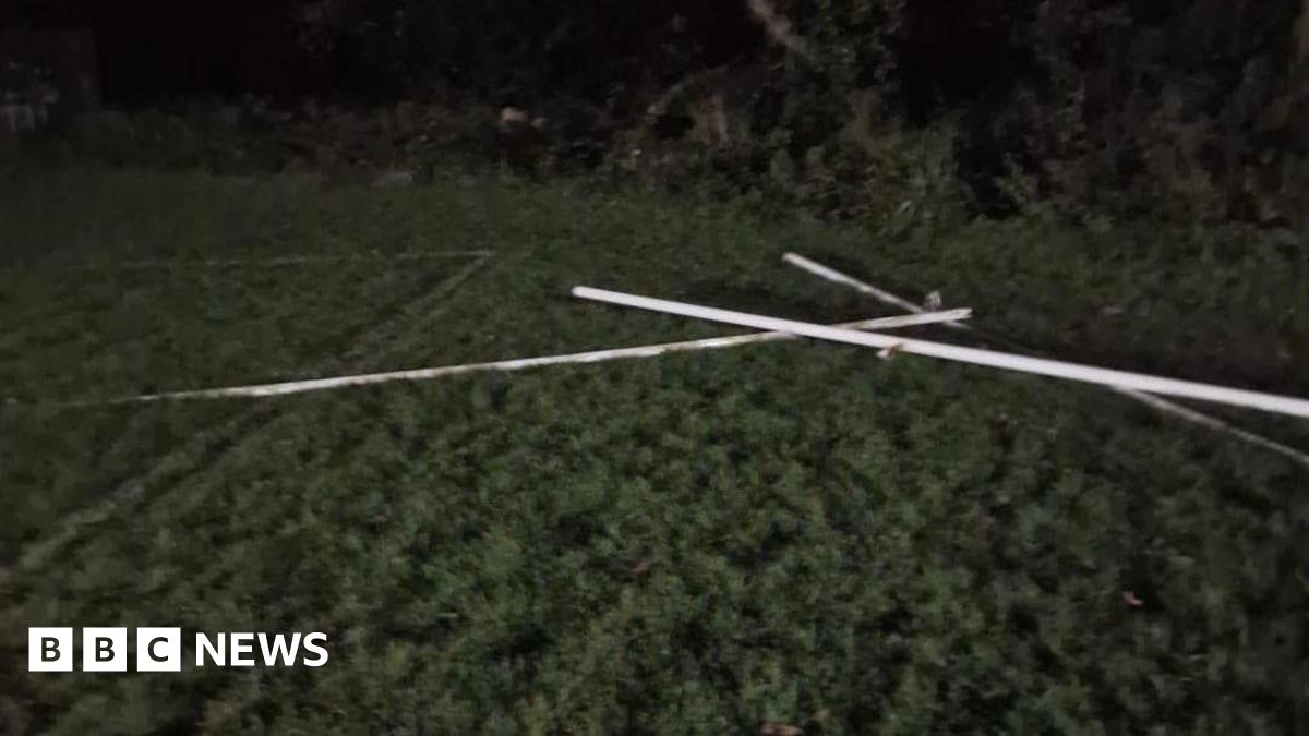 Penzance rugby club has posts vandalised at ground - BBC News