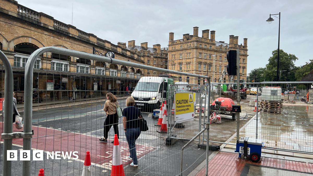 York Council moves funds to keep Station Gateway plans on track - BBC News