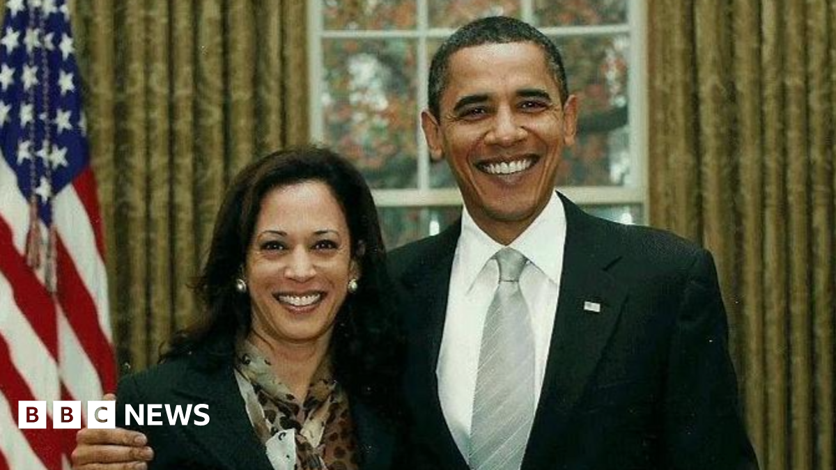 Six moments when Harris and Obama's political paths crossed - BBC News