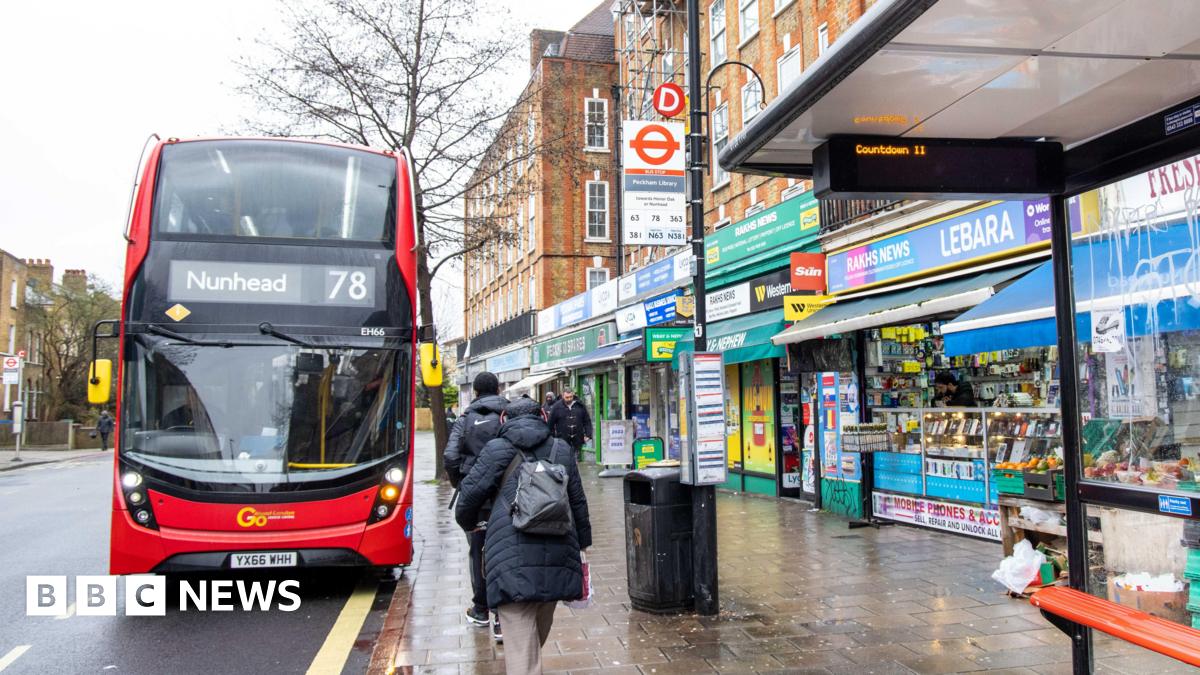 Women feel safer in London with CCTV at bus stops, says TfL - BBC News