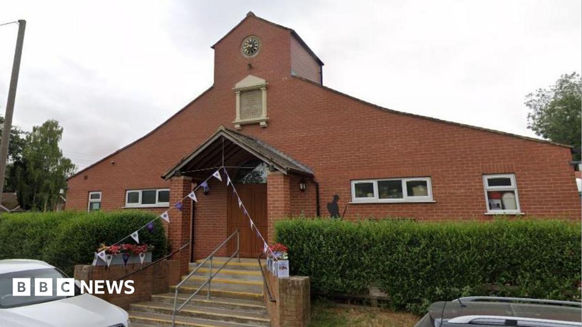 Exhibition for Goxhill Memorial hall's 100th birthday - BBC News