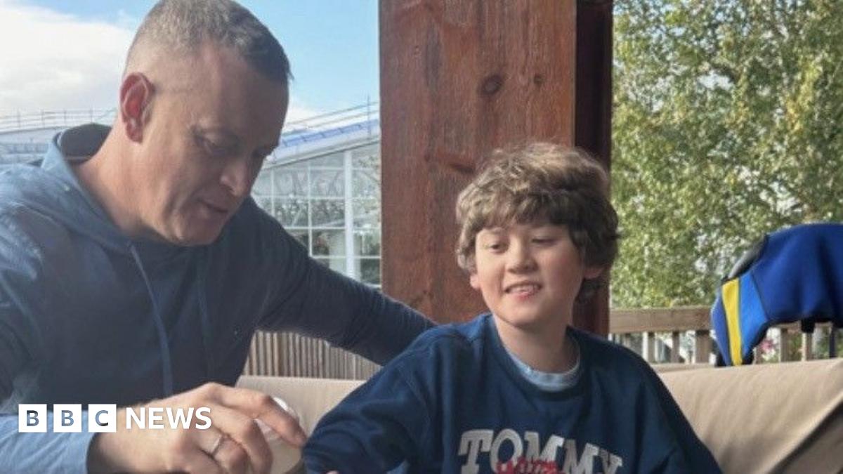 Boy was 'restrained unnecessarily' at special needs school - BBC News