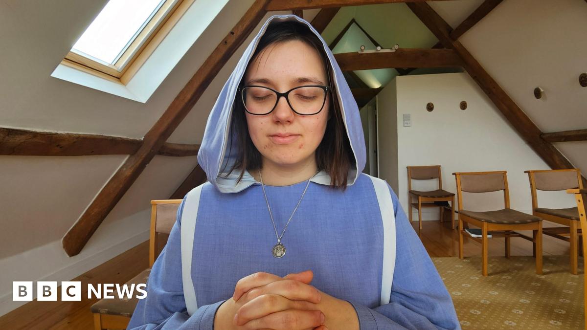 What is life like as a nun in a Norfolk convent? - BBC News