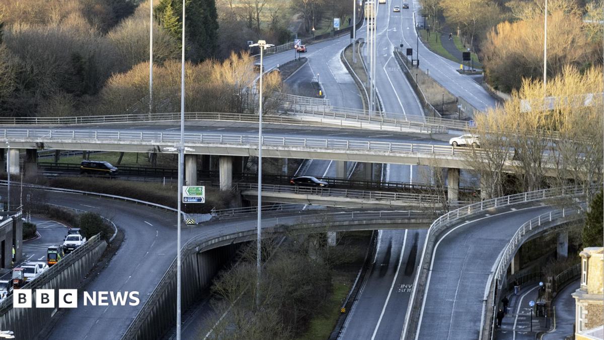 More lane closures on Newcastle A167 Central Motorway - BBC News