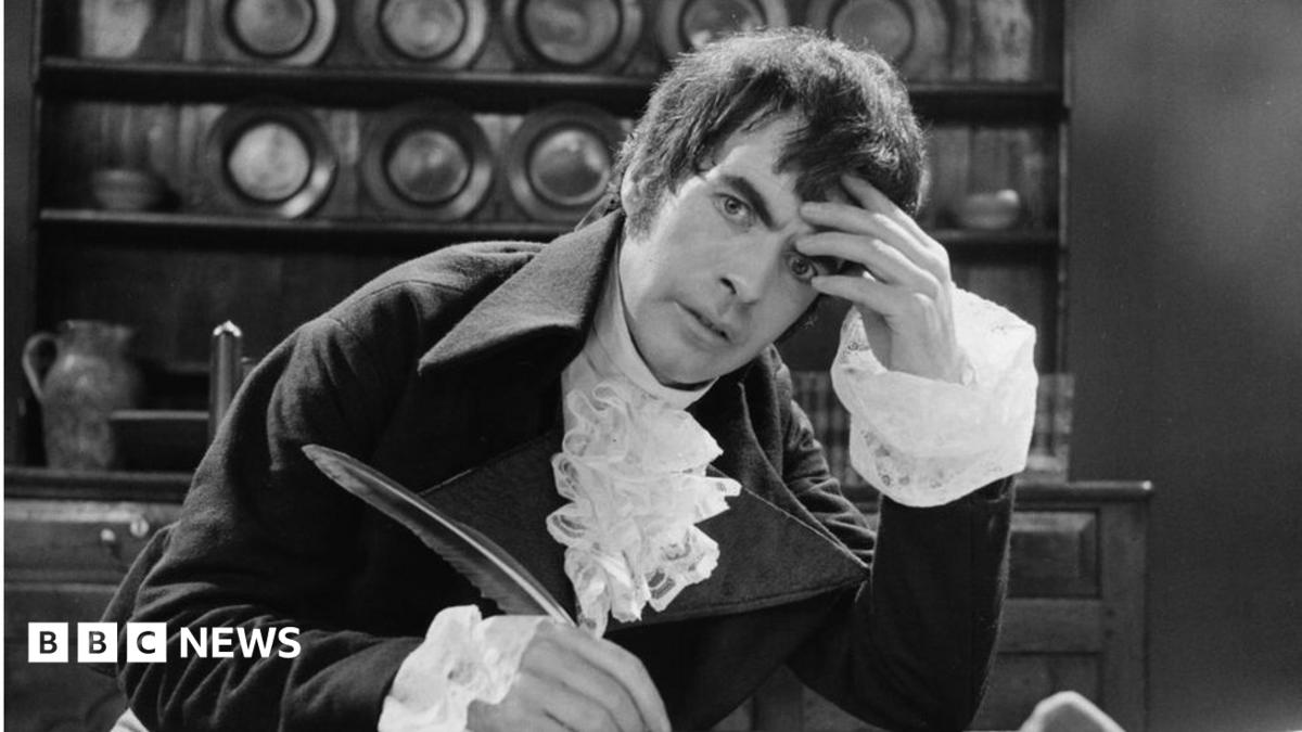Scottish actor John Cairney has died aged 93 - BBC News