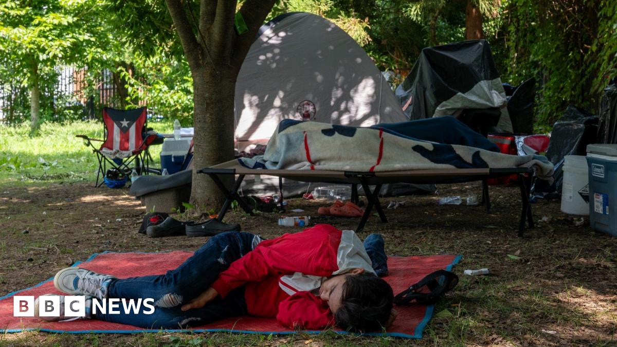 US homelessness hit record high in 2024 - BBC News