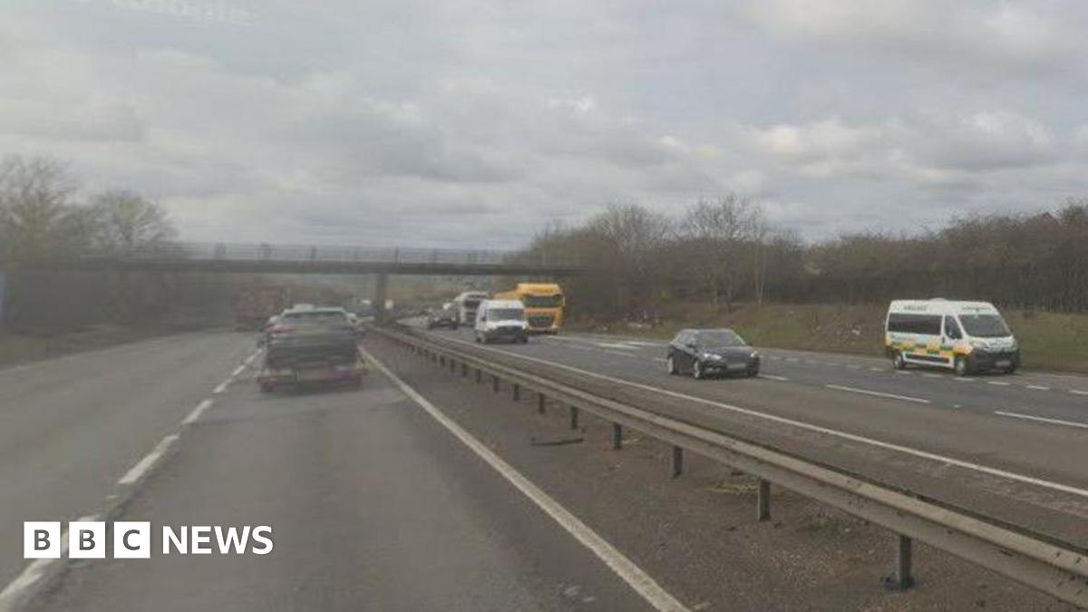Man arrested following serious crash on A14 in Northamptonshire - BBC News