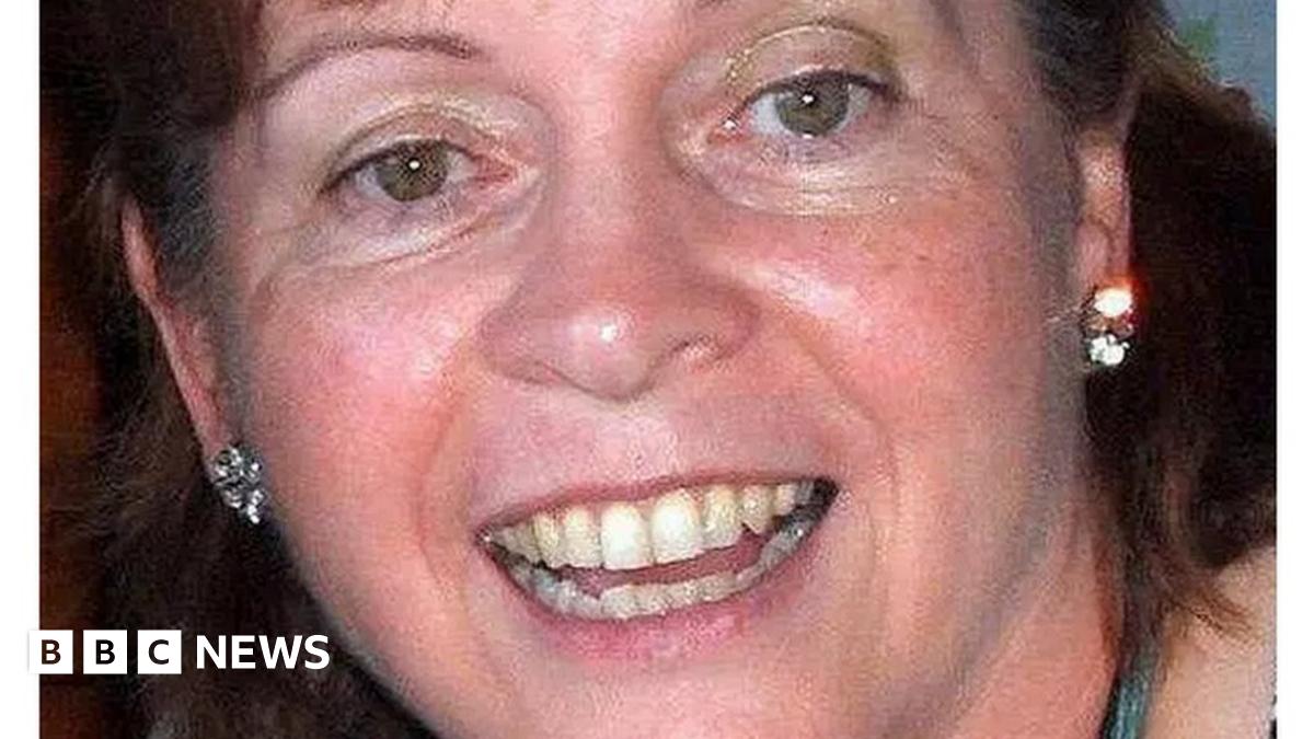 Bolton wife killer Ian Workman's bid to sue lawyers rejected - BBC News