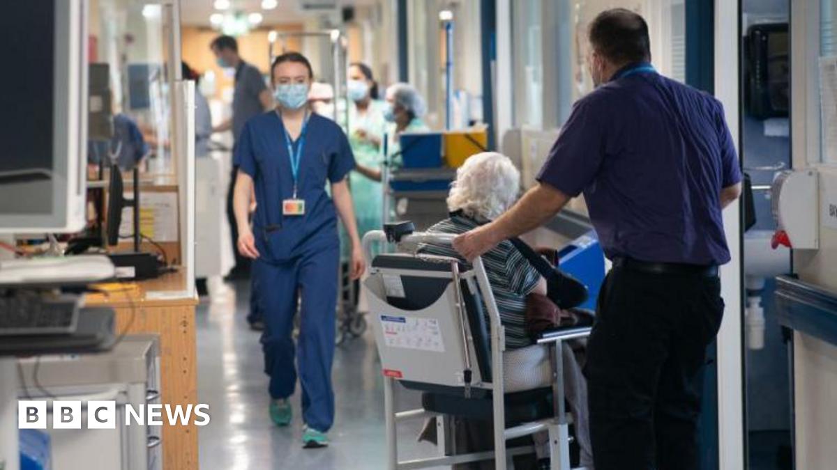Hospital flu admissions down by 36% in a week - BBC News