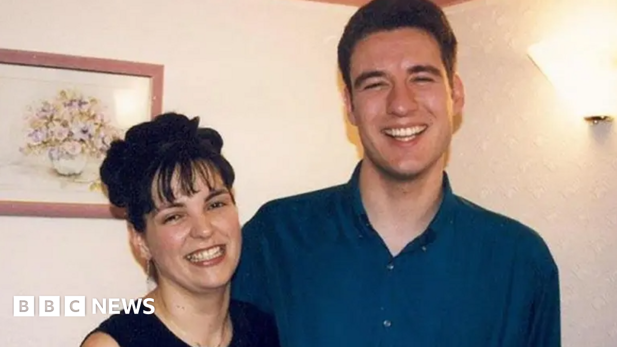 Police Scotland 'absolutely committed' to solving doorstep murder - BBC ...