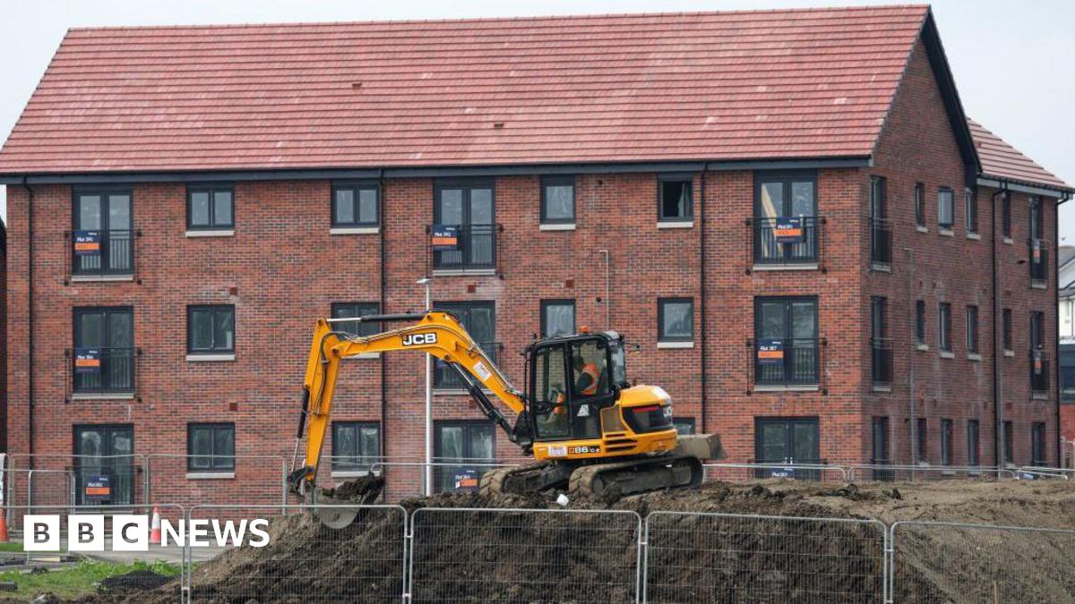 What is a housing emergency? - BBC News