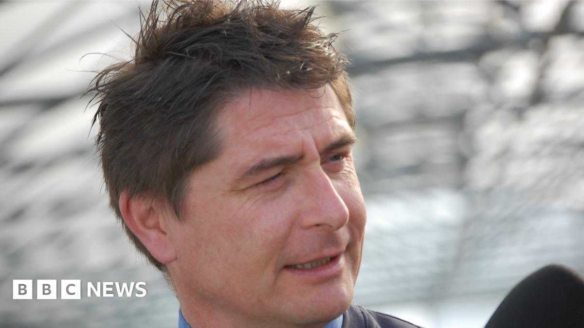 New dean of Jersey appointed by Queen - BBC News