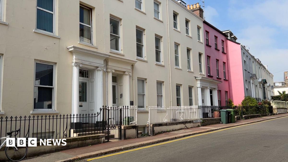 Calls for more government help for housing market in Jersey - BBC News