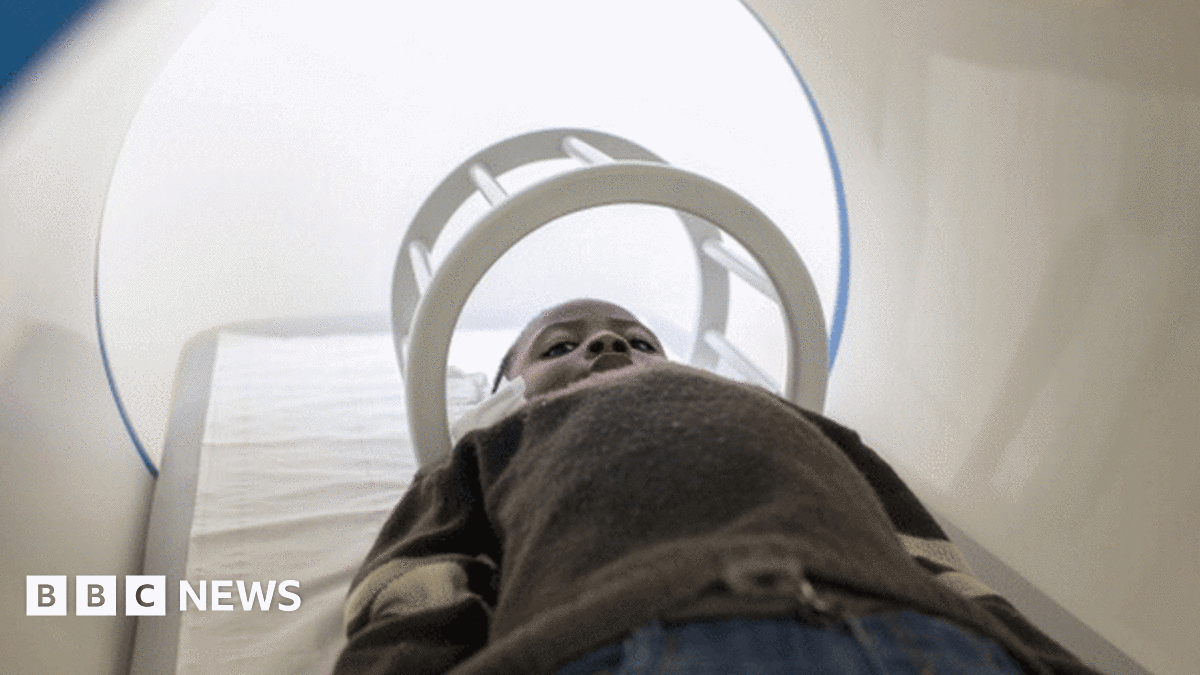 Medical devices vulnerable to hackers - BBC News