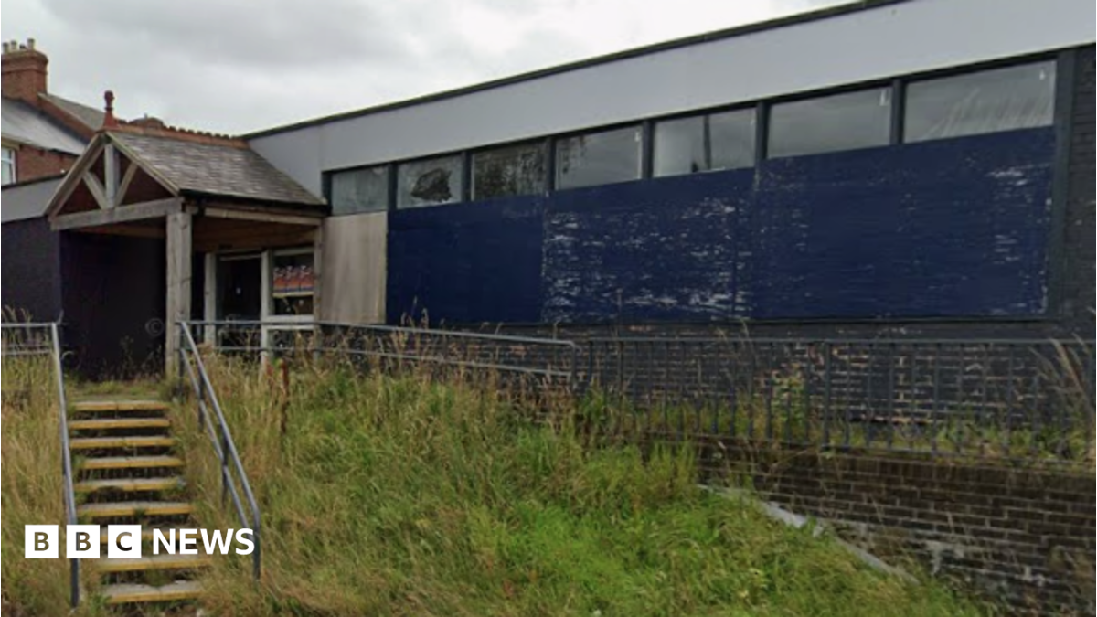 Former Stanley library to become community gym - BBC News