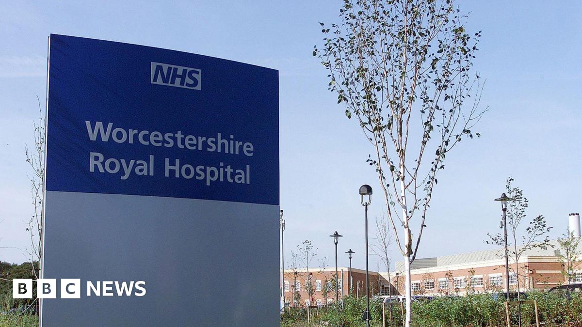 Worcestershire healthcare assistants get salary hike and back pay - BBC News