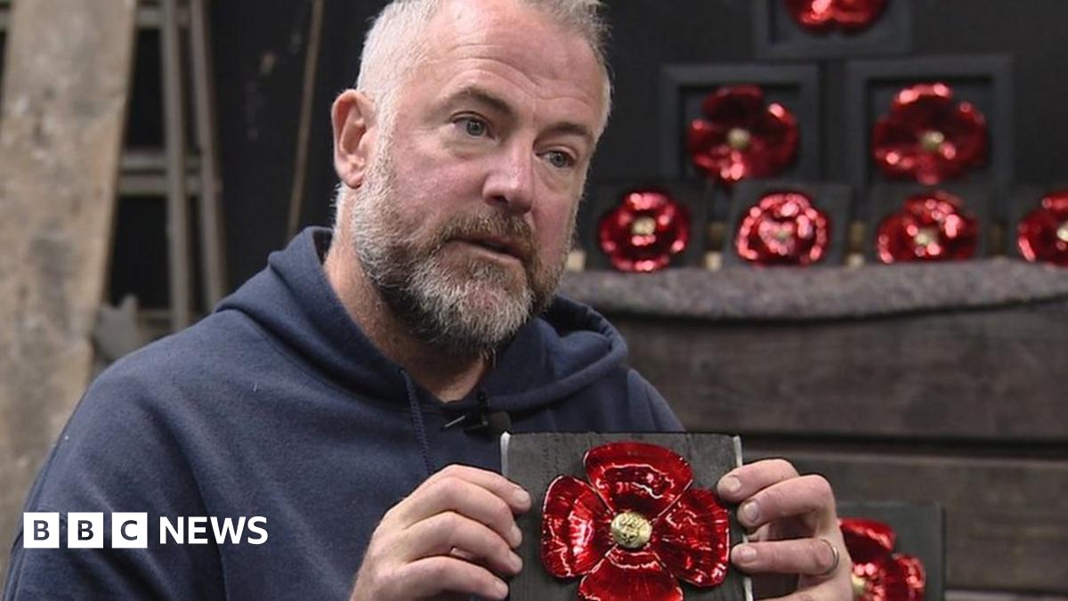 Lymington sculptor plans poignant Armistice Day poppy hunt - BBC News