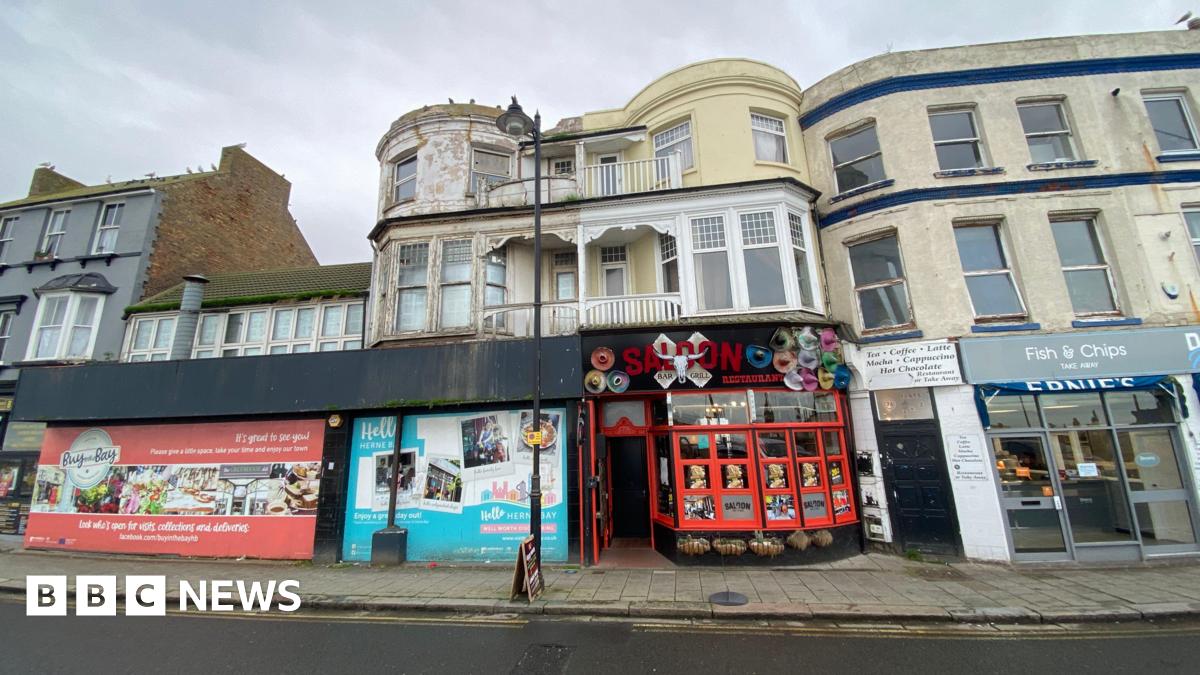Herne Bay arcade set to be demolished in the spring - BBC News