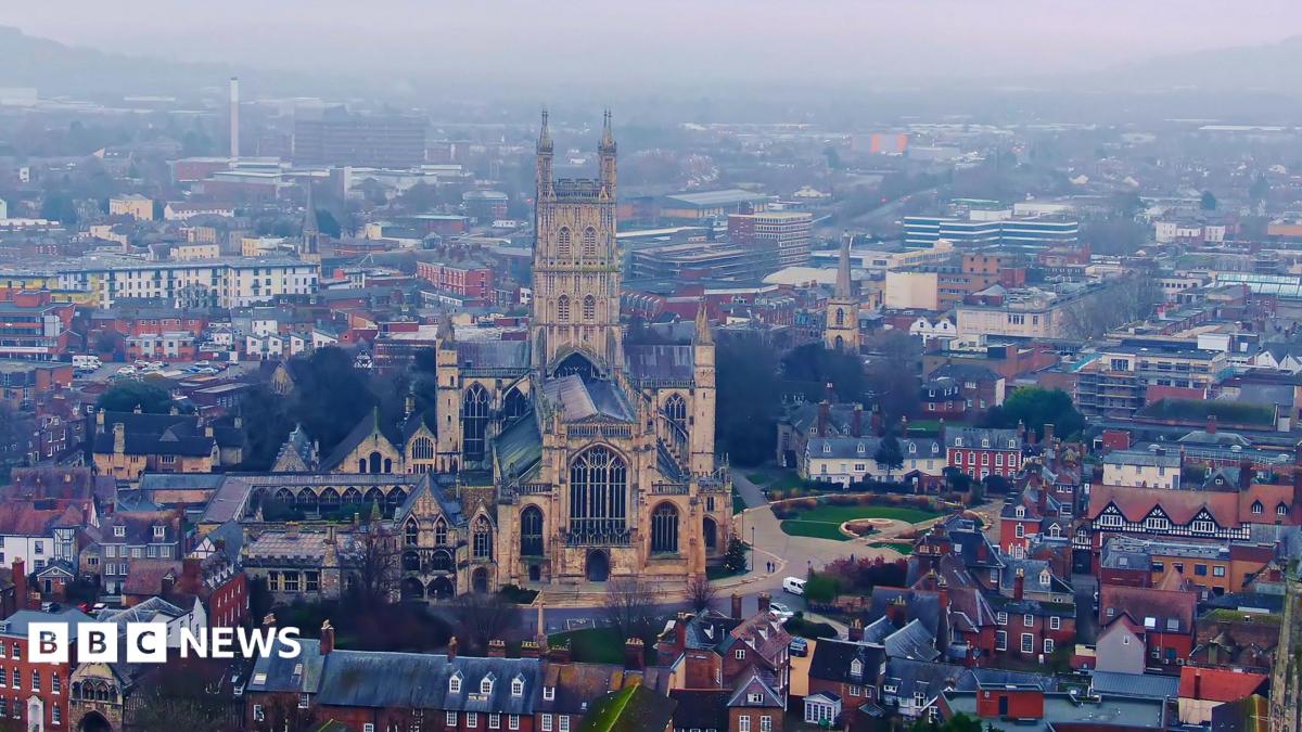Gloucester anti-social behaviour: Council approves £200k funding - BBC News