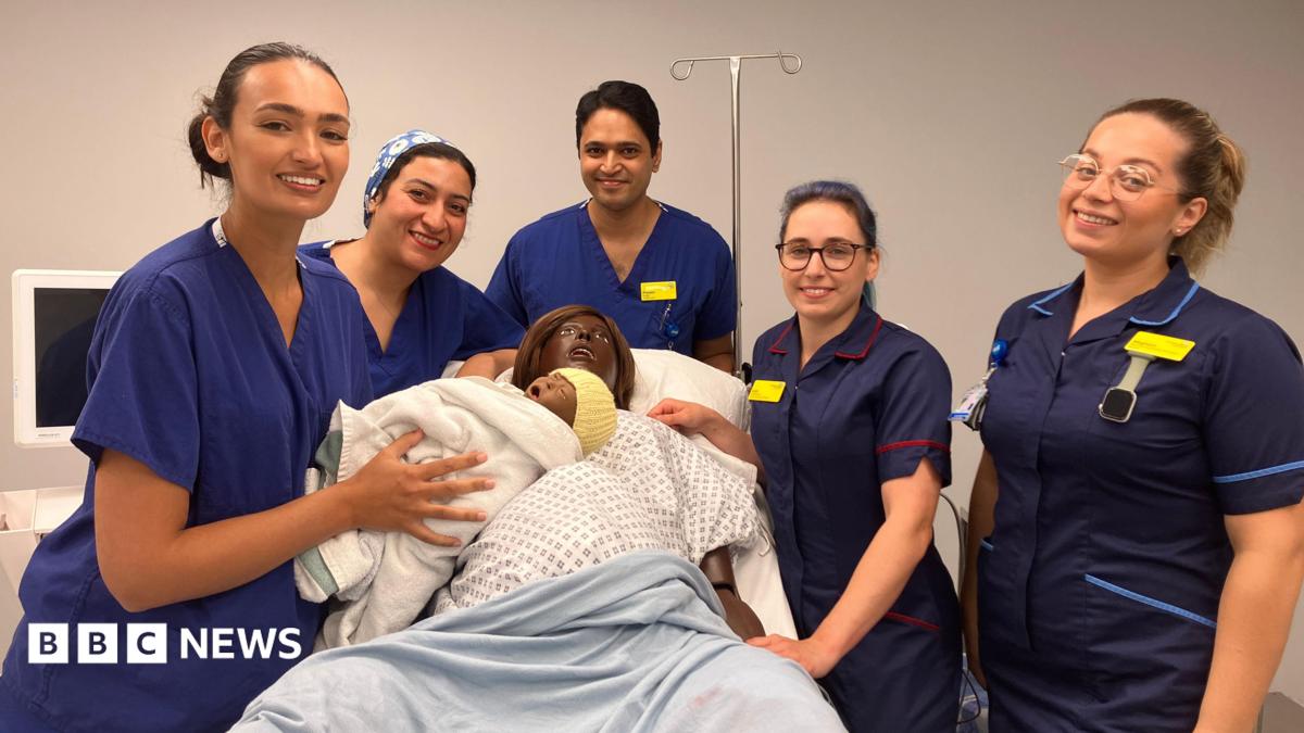 Birmingham lab 'revolutionising' maternity training, says NHS - BBC News
