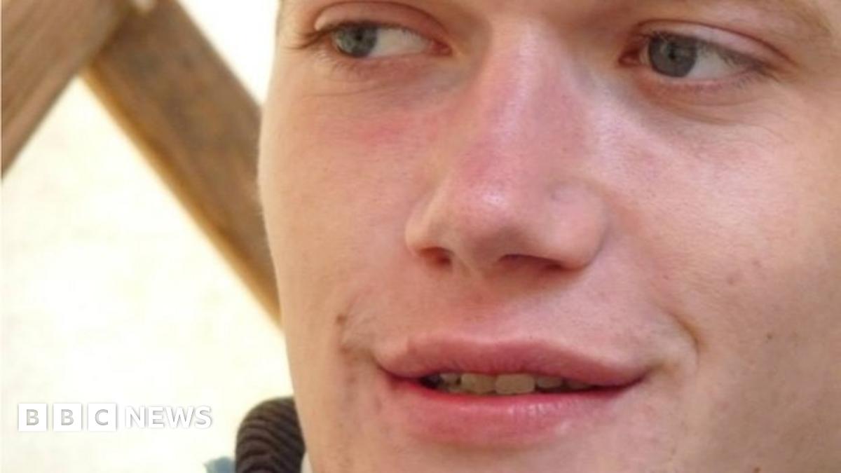 New images released of missing man Lachlan Simpson - BBC News