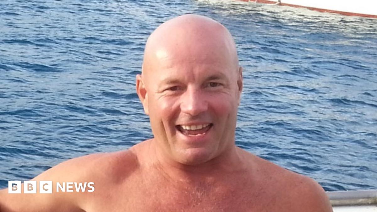 'I survived 28 hours lost in the Indian Ocean' - BBC News