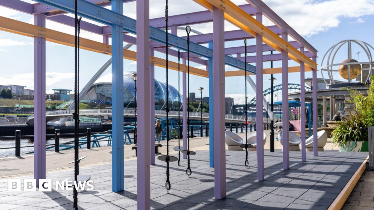 New interactive Play Pavilion opens on Newcastle Quayside - BBC News