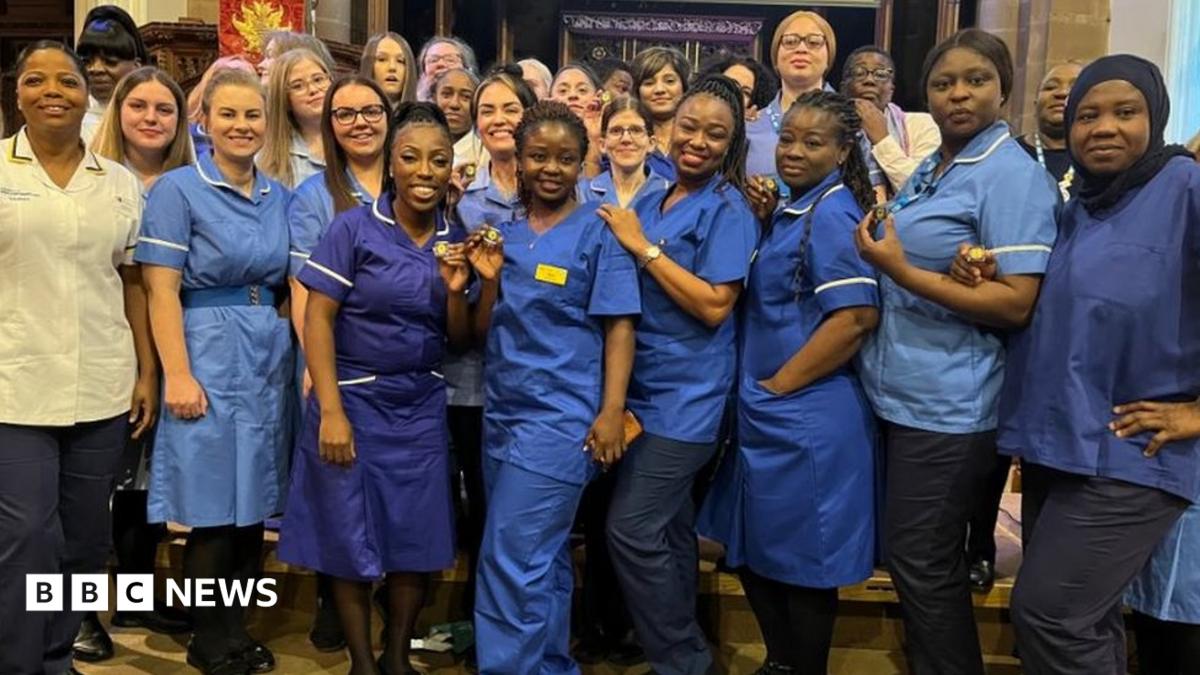 Wolverhampton nursing students celebrate end of studies - BBC News